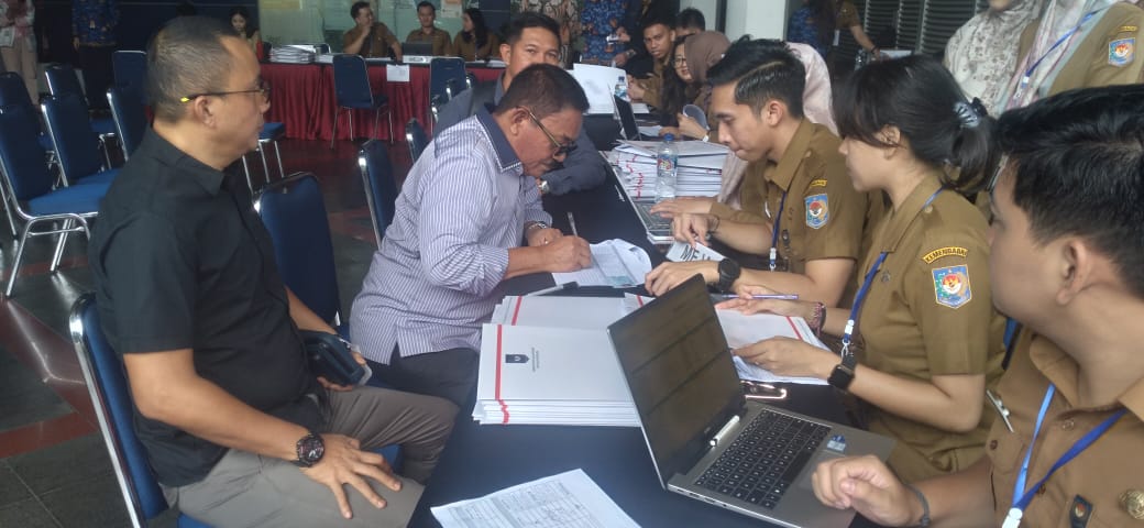 Jelang Pelantikan di Istana Negara, Rum Pagau dan Lahmuddin Hambali ...